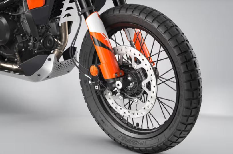 The all-new KTM 390 Adventure now has tubeless spoke wheels
