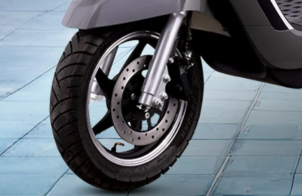 iVOOMi Jeet X ZE Launched, Bookings Open: Gets TVS-Eurogrip Conta 550 Tyres