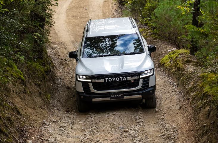 The Land Cruiser 300 GR-S variant gets 18-inch gunmetal alloy wheels